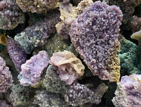 Grape Agate - MineCrystals